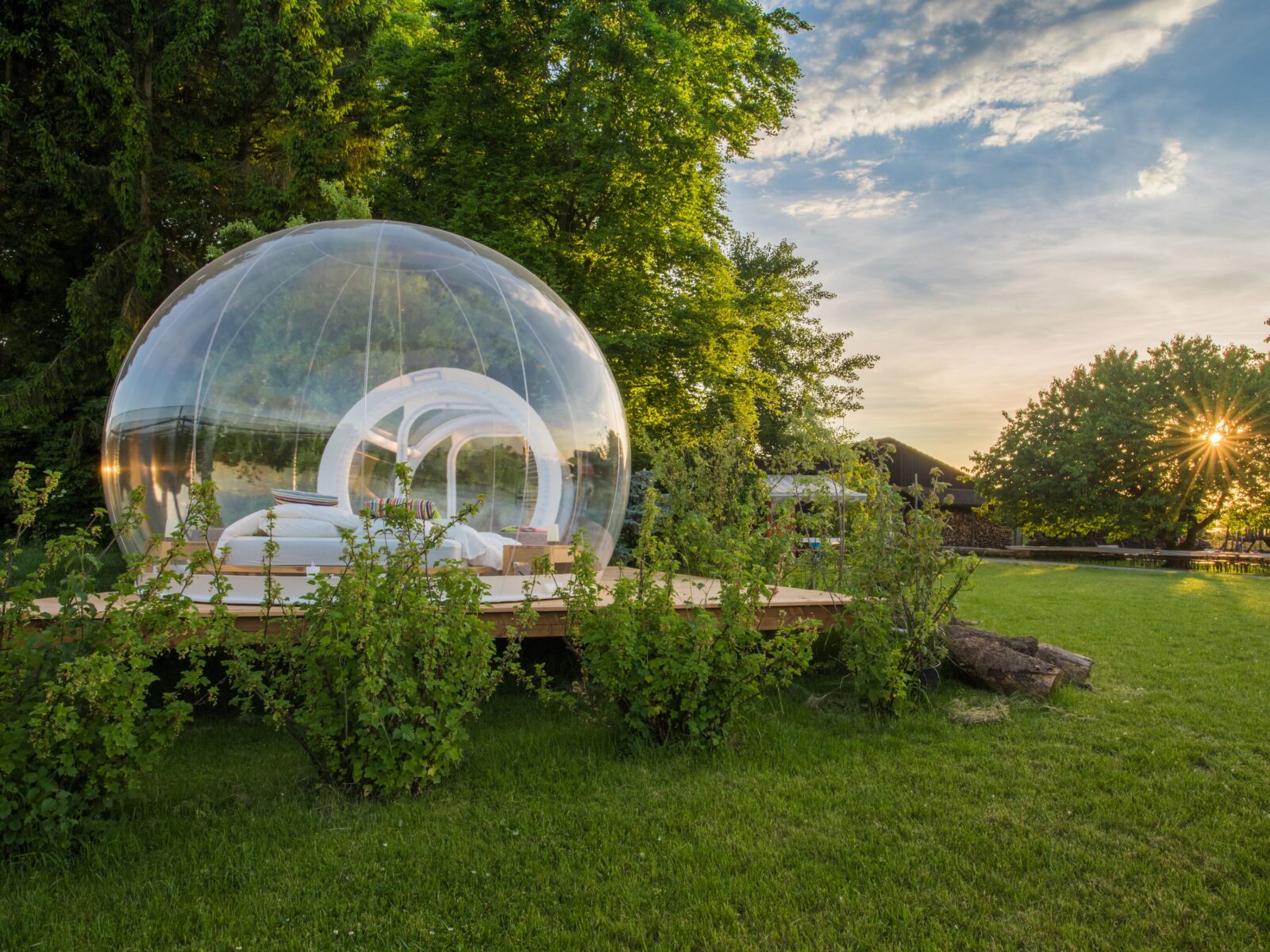 Bubble-Hotel - I Like Switzerland